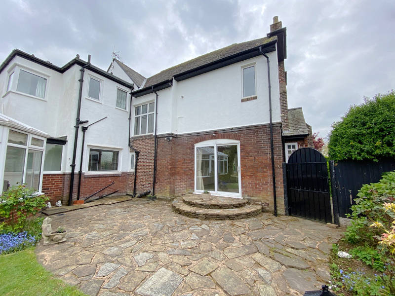 OIEO £525,000 - NORTH PARK DRIVE - BLACKPOOL - FY3 8NH