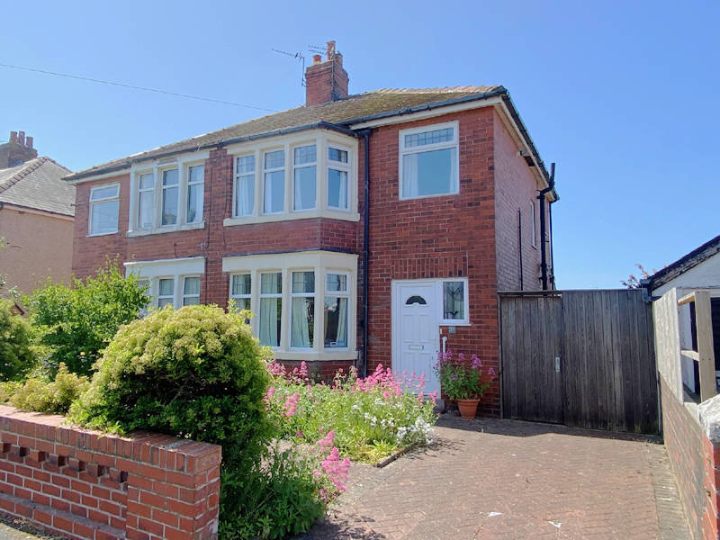 OIEO £140,000 - SHERINGHAM AVENUE - THORNTON CLEVELEYS - FY5 3AD