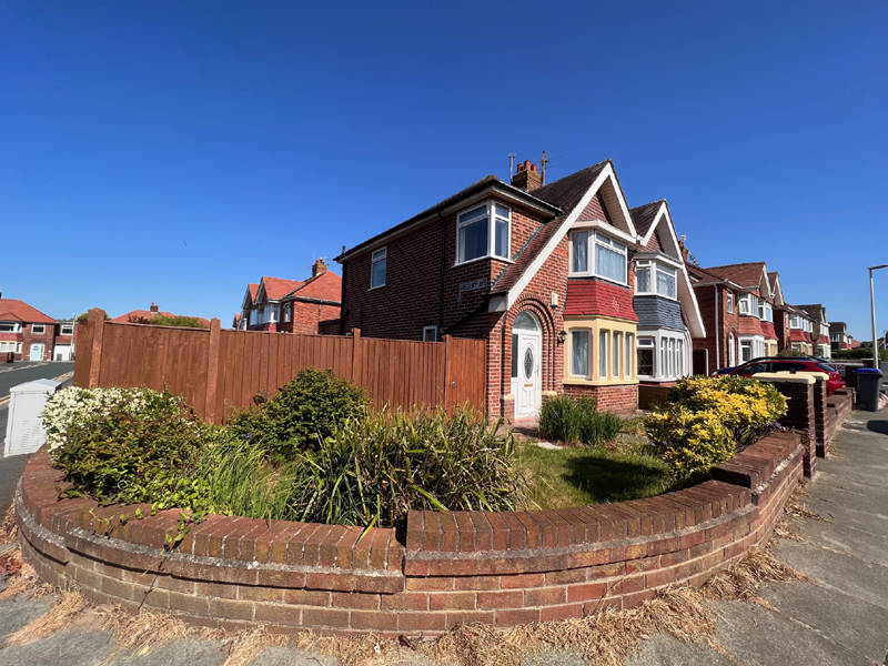 OIEO £170,000 - EVEREST DRIVE - BISPHAM - BLACKPOOL - FY2 9DP
